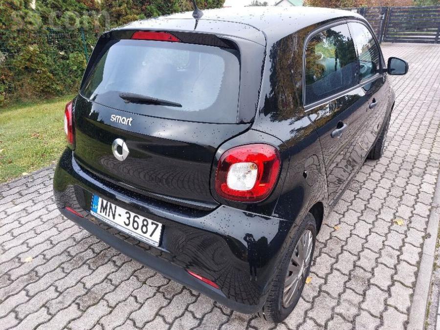 Melns Smart Forfour 2017 Rīga, ar dzinēja tilpumu 1.00 L un nobraukumu 103 tūkst. km par 5900 €, foto 5 vietnē AUTOMOTO.COM.LV