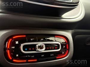 Black Smart Forfour 2021 in Riga, with an engine capacity of 1.10 L and mileage of 20 thousand km for 10600 €, photo 25 on AUTOMOTO.COM.LV