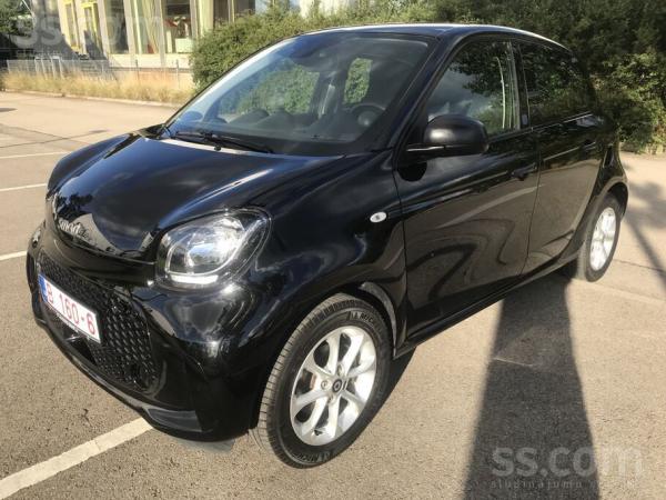 Melns Smart Forfour 2022 Rīga, ar dzinēja tilpumu 1.10 L un nobraukumu 34 tūkst. km par 7320 €, foto 3 vietnē AUTOMOTO.COM.LV