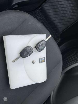 Melns Smart Forfour 2015 Tauragė, ar dzinēja tilpumu 1.00 L un nobraukumu 90 tūkst. km par 3200 €, foto 16 vietnē AUTOMOTO.COM.LV