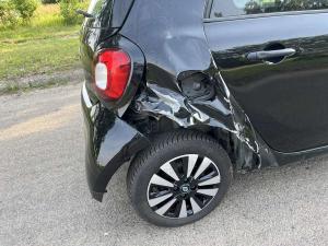 Melns Smart Forfour 2015 Tauragė, ar dzinēja tilpumu 1.00 L un nobraukumu 90 tūkst. km par 3200 €, foto 17 vietnē AUTOMOTO.COM.LV
