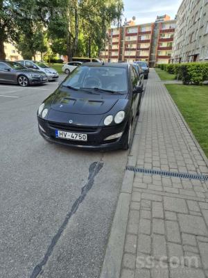 Black Smart Forfour 2004 in Ogre, with an engine capacity of 1.10 L and mileage of 297 thousand km for 900 €, photo  on AUTOMOTO.COM.LV