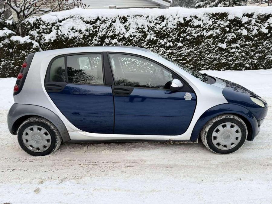 Zils Smart Forfour 2004 Viļņa, ar dzinēja tilpumu 1.30 L un nobraukumu 290 tūkst. km par 1250 €, foto 4 vietnē AUTOMOTO.COM.LV
