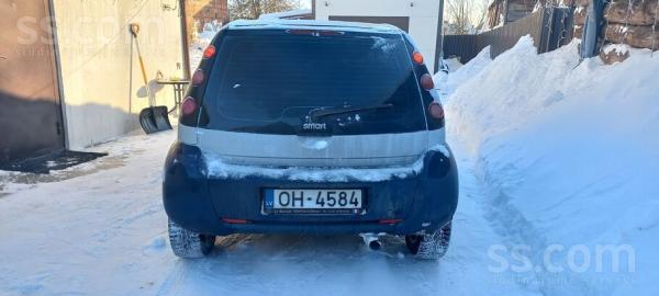 Blue Smart Forfour 2006 in Daugavpils, with an engine capacity of 1.50 L and mileage of 238 thousand km for 1350 €, photo 4 on AUTOMOTO.COM.LV