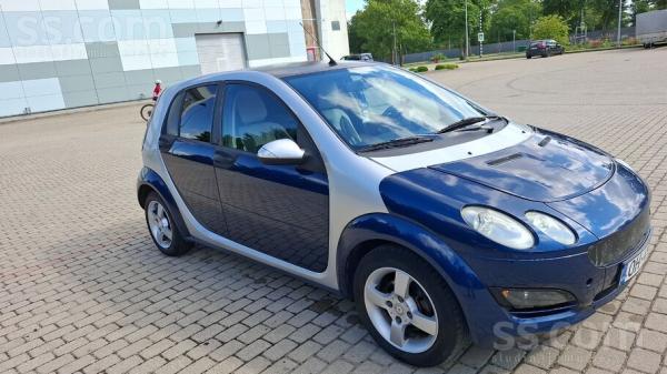 Zils Smart Forfour 2006 Rīga, ar dzinēja tilpumu 1.50 L un nobraukumu 250 tūkst. km par 1350 €, foto 1 vietnē AUTOMOTO.COM.LV