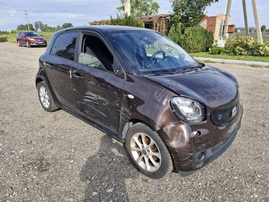 Brūns Smart Forfour 2019 Marijampole, ar dzinēja tilpumu 0.00 L un nobraukumu 78 tūkst. km par 4200 €, foto 4 vietnē AUTOMOTO.COM.LV