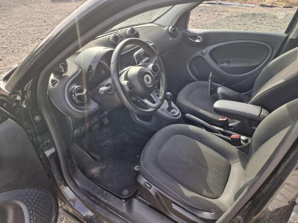 Smart Forfour 2019 Marijampole vietnÄ BrÅ«ns Smart Forfour 2019 Marijampole, ar dzinÄja tilpumu 0.00 L un nobraukumu 78 tÅ«kst. km par 4200 ā¬, foto 9 vietnÄ AUTOMOTO.COM.LV