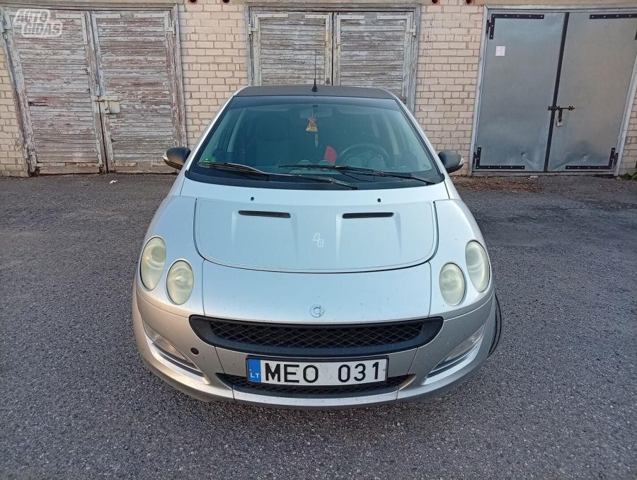 Pelēks Smart Forfour 2004 Šauļi, ar dzinēja tilpumu 1.10 L un nobraukumu 167 tūkst. km par 999 €, foto 1 vietnē AUTOMOTO.COM.LV