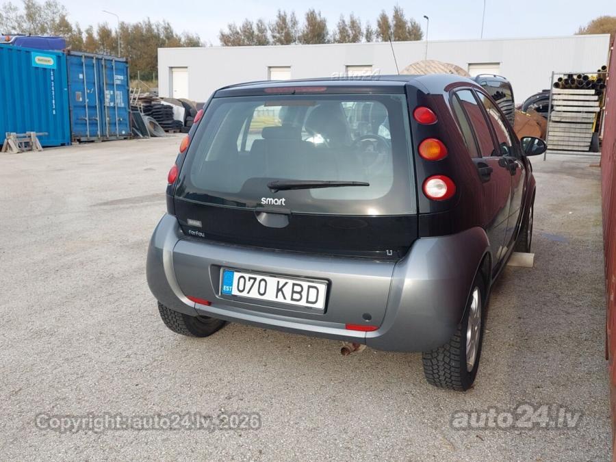 Grey Smart Forfour 2006 in Tallinn, with an engine capacity of 1.10 L and mileage of 174 thousand km for 4000 €, photo 5 on AUTOMOTO.COM.LV