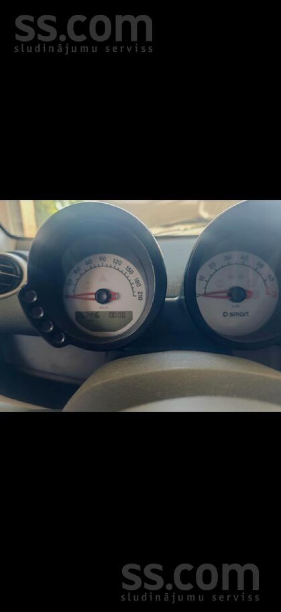 Grey Smart Forfour 2006 in Daugavpils, with an engine capacity of 1.30 L and mileage of 206 thousand km for 1000 €, photo 7 on AUTOMOTO.COM.LV