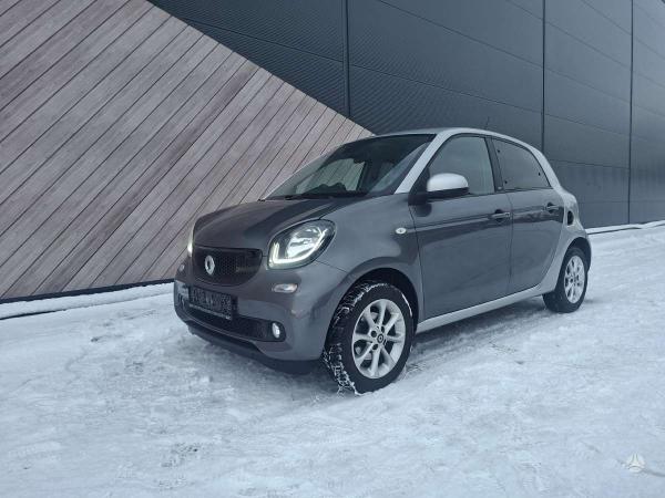 Pelēks Smart Forfour 2016 Panevēža, ar dzinēja tilpumu 0.90 L un nobraukumu 110 tūkst. km par 7989 €, foto 1 vietnē AUTOMOTO.COM.LV