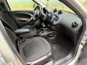 Grey Smart Forfour 2018 in Panevezys, with an engine capacity of 0.90 L and mileage of 180 thousand km for 5700 €, photo 5 on AUTOMOTO.COM.LV
