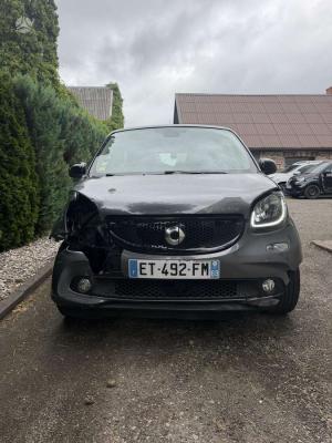 Grey Smart Forfour 2018 in Kaunas, with an engine capacity of 0.00 L and mileage of 88 thousand km for 3000 €, photo 8 on AUTOMOTO.COM.LV