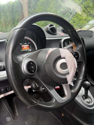 Grey Smart Forfour 2018 in Kaunas, with an engine capacity of 0.00 L and mileage of 88 thousand km for 3000 €, photo 23 on AUTOMOTO.COM.LV