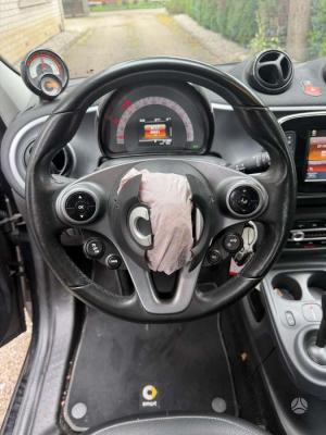 Grey Smart Forfour 2018 in Kaunas, with an engine capacity of 0.00 L and mileage of 88 thousand km for 3000 €, photo 25 on AUTOMOTO.COM.LV