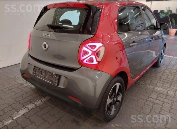 Pelēks Smart Forfour 2021 Rīga, ar dzinēja tilpumu 1.50 L un nobraukumu 0 tūkst. km par 6380 €, foto 4 vietnē AUTOMOTO.COM.LV