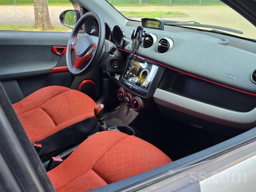Smart Forfour 2005 in Riga, with an engine capacity of 1.50 L and mileage of 0 thousand km for 1799 €, photo 8 on AUTOMOTO.COM.LV