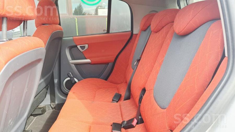 Smart Forfour 2005 Rīga, ar dzinēja tilpumu 1.50 L un nobraukumu 160 tūkst. km par 1800 €, foto 15 vietnē AUTOMOTO.COM.LV