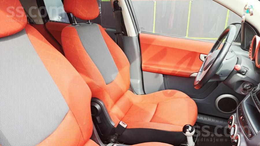 Smart Forfour 2005 Rīga, ar dzinēja tilpumu 1.50 L un nobraukumu 160 tūkst. km par 1800 €, foto 16 vietnē AUTOMOTO.COM.LV