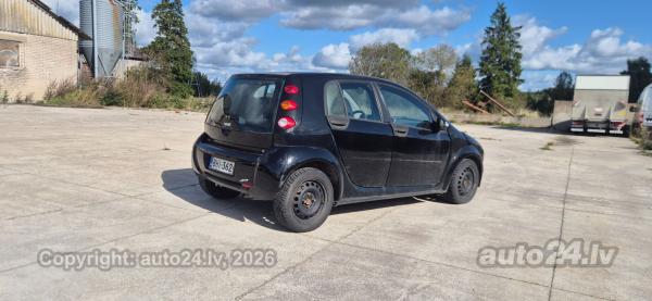Smart Forfour 2005 Tallina vietnē Smart Forfour 2005 Tallina, ar dzinēja tilpumu 1.30 L un nobraukumu 205 tūkst. km par 1499 €, foto 6 vietnē AUTOMOTO.COM.LV
