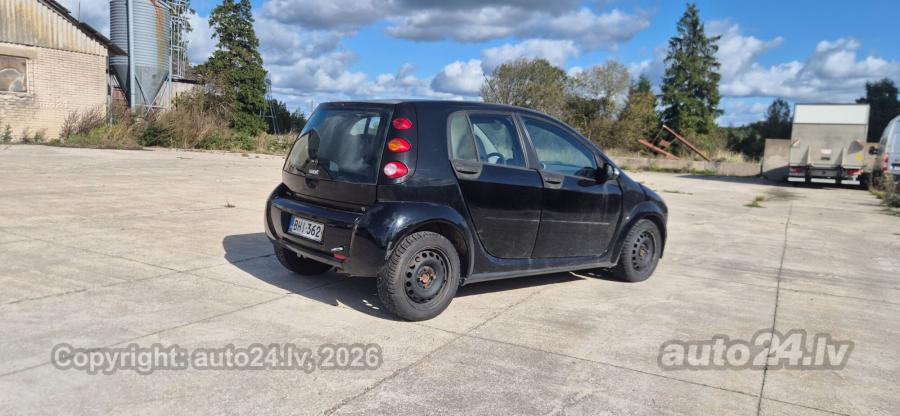 Smart Forfour 2005 Tallina, ar dzinēja tilpumu 1.30 L un nobraukumu 205 tūkst. km par 1499 €, foto 6 vietnē AUTOMOTO.COM.LV