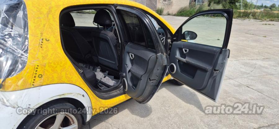 Smart Forfour 2005 Tallina, ar dzinēja tilpumu 1.30 L un nobraukumu 205 tūkst. km par 1499 €, foto 28 vietnē AUTOMOTO.COM.LV