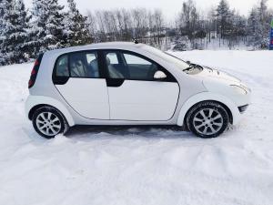 Balts Smart Forfour 2006 Viļņa, ar dzinēja tilpumu 1.50 L un nobraukumu 246 tūkst. km par 1250 €, foto 4 vietnē AUTOMOTO.COM.LV