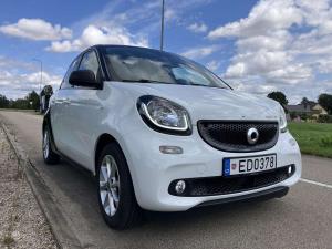 White Smart Forfour 2018 in Jurbarkas, with an engine capacity of 0.00 L and mileage of 81 thousand km for 6700 €, photo 7 on AUTOMOTO.COM.LV
