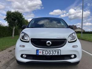 White Smart Forfour 2018 in Jurbarkas, with an engine capacity of 0.00 L and mileage of 81 thousand km for 6700 €, photo 8 on AUTOMOTO.COM.LV