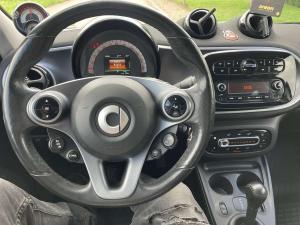 White Smart Forfour 2018 in Jurbarkas, with an engine capacity of 0.00 L and mileage of 81 thousand km for 6700 €, photo 10 on AUTOMOTO.COM.LV