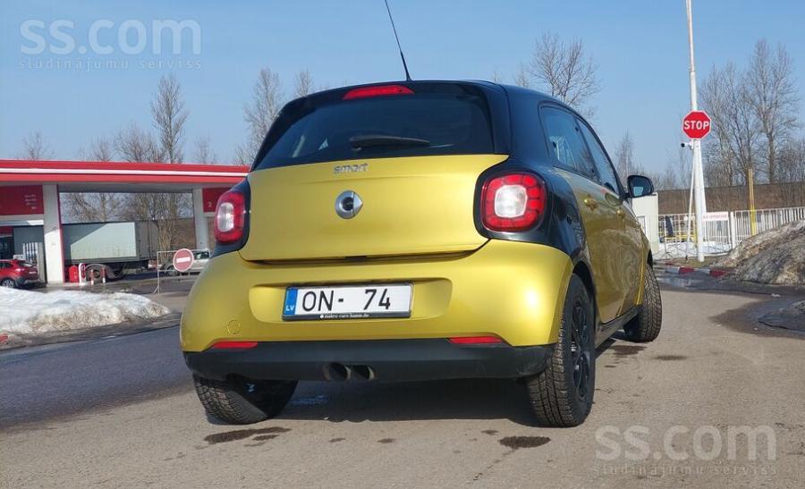 Yellow Smart Forfour 2015 in Riga, with an engine capacity of 0.90 L and mileage of 167 thousand km for 6200 €, photo 4 on AUTOMOTO.COM.LV