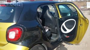 Yellow Smart Forfour 2015 in Riga, with an engine capacity of 0.90 L and mileage of 167 thousand km for 6200 €, photo 11 on AUTOMOTO.COM.LV