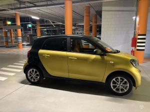 Yellow Smart Forfour 2017 in Vilnius, with an engine capacity of 1.00 L and mileage of 156 thousand km for 7200 €, photo 11 on AUTOMOTO.COM.LV