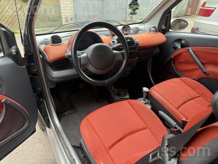 Melns Smart Fortwo 2002 Rīga, ar dzinēja tilpumu 0.80 L un nobraukumu 284 tūkst. km par 1550 €, foto 12 vietnē AUTOMOTO.COM.LV