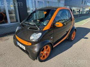Black Smart Fortwo 2004 in Riga, with an engine capacity of 0.70 L and mileage of 135 thousand km for 4995 €, photo 1 on AUTOMOTO.COM.LV