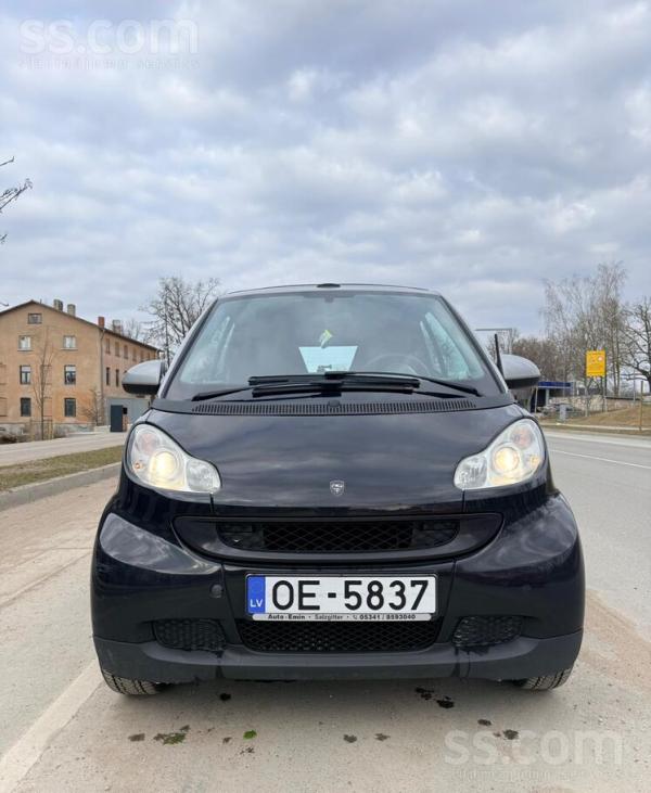 Black Smart Fortwo 2008 in Cesis, with an engine capacity of 1.00 L and mileage of 159 thousand km for 3100 €, photo 3 on AUTOMOTO.COM.LV