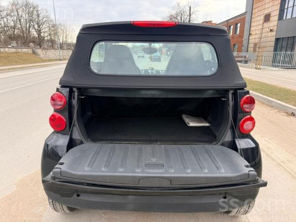 Black Smart Fortwo 2008 in Cesis, with an engine capacity of 1.00 L and mileage of 159 thousand km for 3100 €, photo 7 on AUTOMOTO.COM.LV