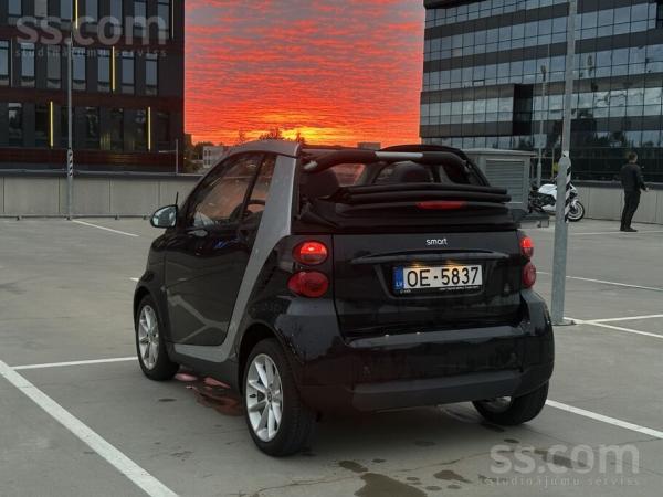 Melns Smart Fortwo 2008 Rīga, ar dzinēja tilpumu 1.00 L un nobraukumu 163 tūkst. km par 4500 €, foto 1 vietnē AUTOMOTO.COM.LV