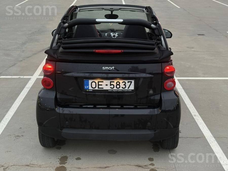 Black Smart Fortwo 2008 in Riga, with an engine capacity of 1.00 L and mileage of 163 thousand km for 4500 €, photo 3 on AUTOMOTO.COM.LV