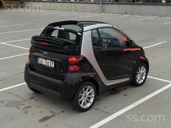 Melns Smart Fortwo 2008 Rīga, ar dzinēja tilpumu 1.00 L un nobraukumu 163 tūkst. km par 4500 €, foto 3 vietnē AUTOMOTO.COM.LV