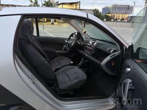 Black Smart Fortwo 2008 in Riga, with an engine capacity of 1.00 L and mileage of 163 thousand km for 4500 €, photo 17 on AUTOMOTO.COM.LV