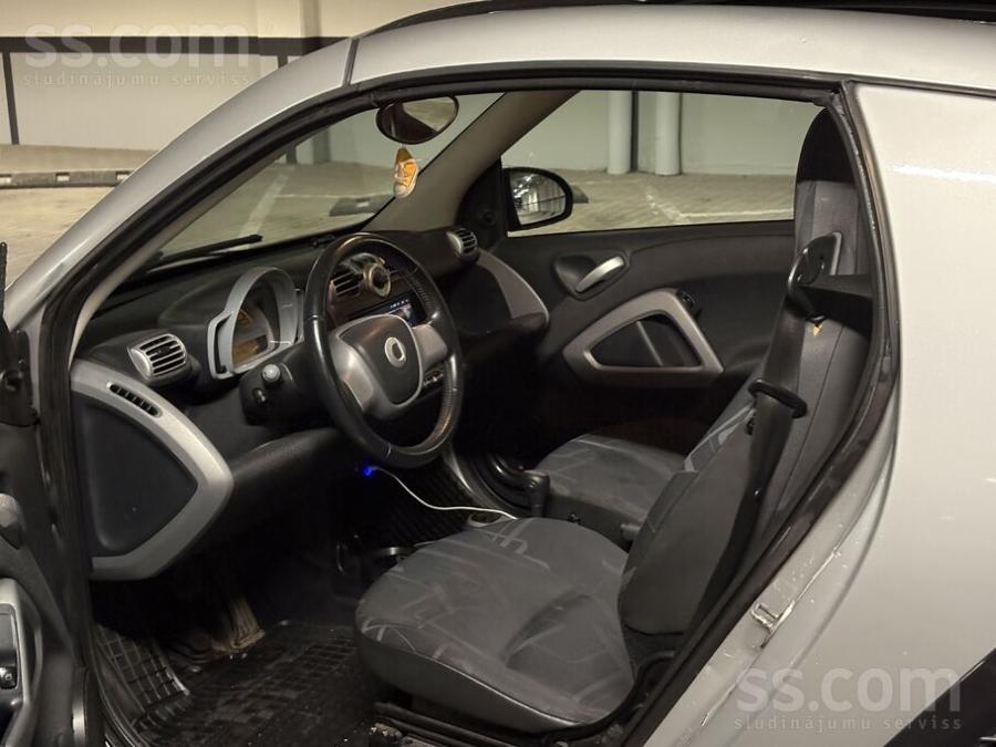 Black Smart Fortwo 2008 in Riga, with an engine capacity of 1.00 L and mileage of 163 thousand km for 4500 €, photo 32 on AUTOMOTO.COM.LV