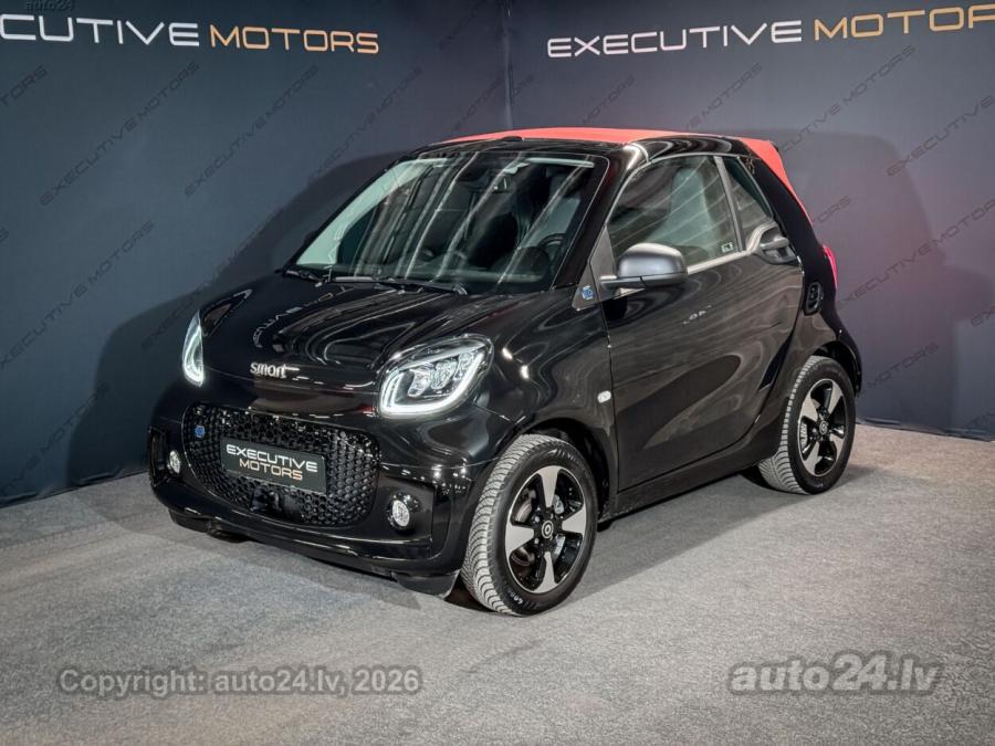 Melns Smart Fortwo 2022 Tallina, ar dzinēja tilpumu 0.00 L un nobraukumu 18 tūkst. km par 13499 €, foto 1 vietnē AUTOMOTO.COM.LV