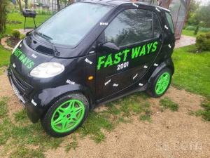 Black Smart Fortwo 2001 in Jekabpils, with an engine capacity of 0.60 L and mileage of 205 thousand km for 770 €, photo 3 on AUTOMOTO.COM.LV