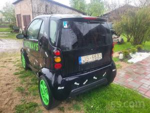 Black Smart Fortwo 2001 in Jekabpils, with an engine capacity of 0.60 L and mileage of 205 thousand km for 770 €, photo 6 on AUTOMOTO.COM.LV