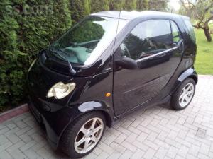 Black Smart Fortwo 2002 in Riga, with an engine capacity of 0.80 L and mileage of 180 thousand km for 200 €, photo  on AUTOMOTO.COM.LV