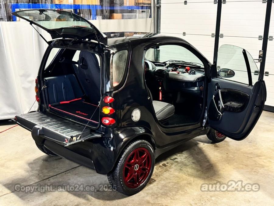 Melns Smart Fortwo 2004 Tallina, ar dzinēja tilpumu 0.70 L un nobraukumu 169 tūkst. km par 3199 €, foto 10 vietnē AUTOMOTO.COM.LV