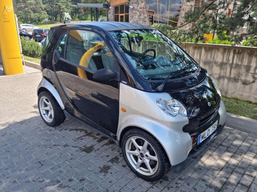 Black Smart Fortwo 2006 in Kaunas, with an engine capacity of 0.70 L and mileage of 120 thousand km for 2100 €, photo 2 on AUTOMOTO.COM.LV