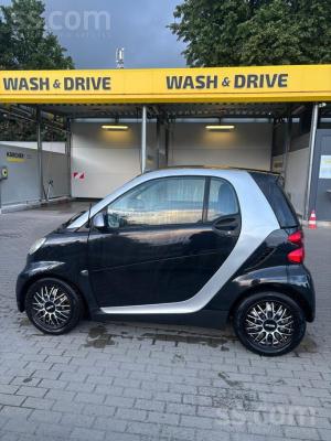 Black Smart Fortwo 2007 in Tukums, with an engine capacity of 0.80 L and mileage of 162 thousand km for 2800 €, photo  on AUTOMOTO.COM.LV