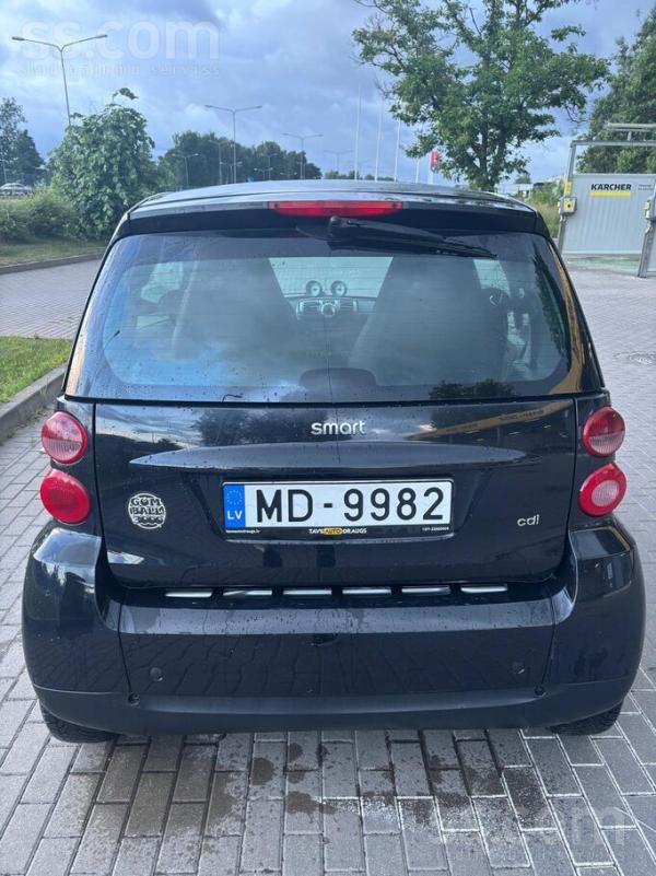 Black Smart Fortwo 2007 in Tukums, with an engine capacity of 0.80 L and mileage of 162 thousand km for 2800 €, photo 2 on AUTOMOTO.COM.LV